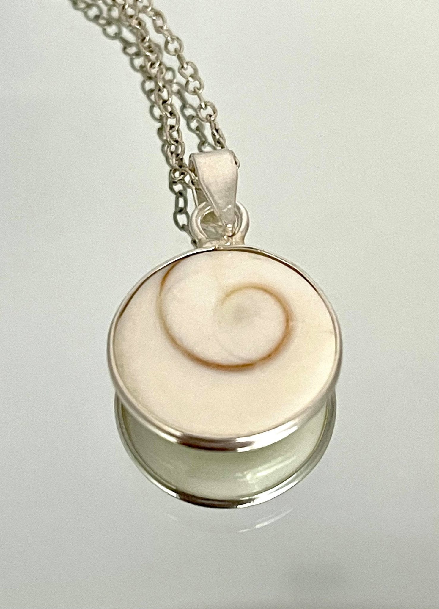 Shiva Shell Necklace/Desiderate